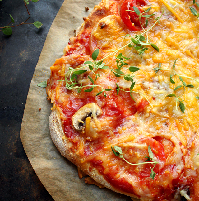 Pizza med vegansk ost (som faktisk smelter)! | Veganmisjonen