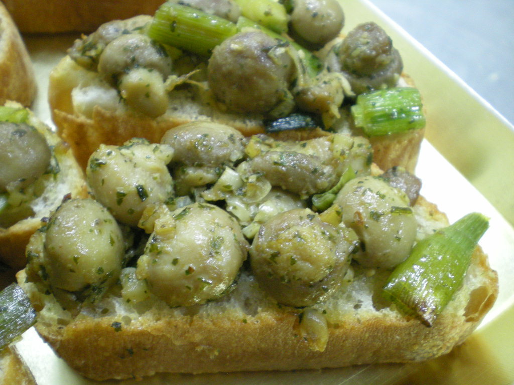 GENOVES PASTELEROS, DULCES ARTESANOS: Pincho de champiñones con ajitos ...