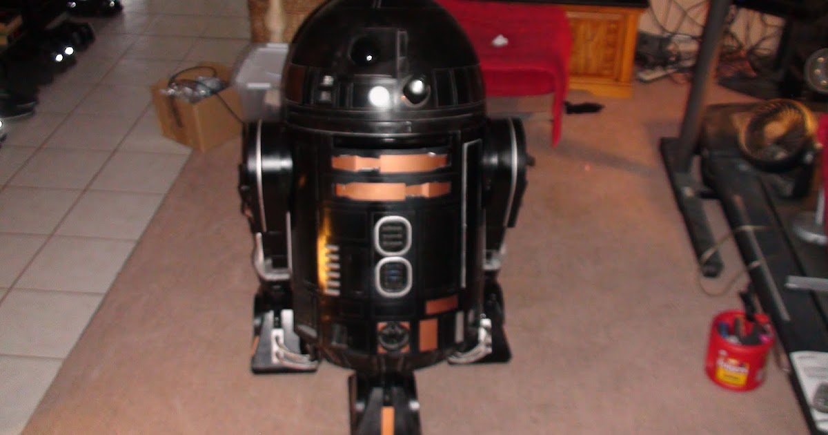 red's Droids: R2-Q5 is Done!