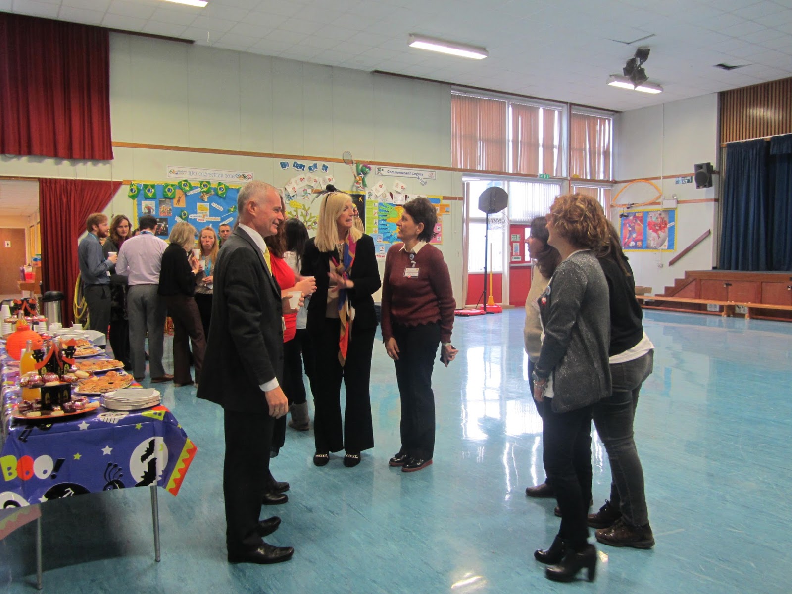 GLOCAL EDUCATION FOR 2020: WELCOME AT WOODHILL PRIMARY SCHOOL GLASGOW