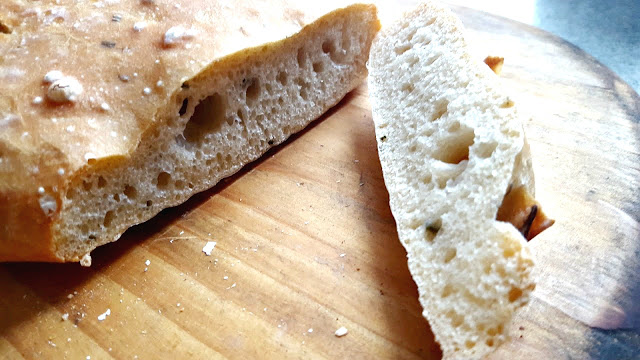 HCF: No Knead Rosemary and Sea Salt Bread