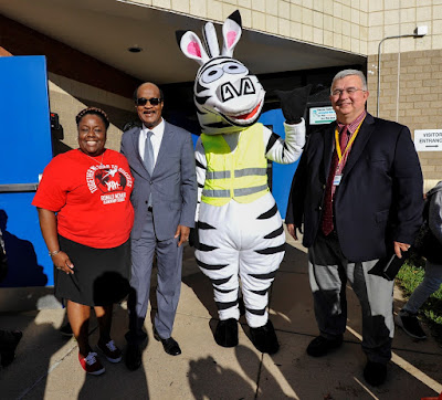 Go Montgomery: MCDOT Participates in Walk to School Day at Ronald ...