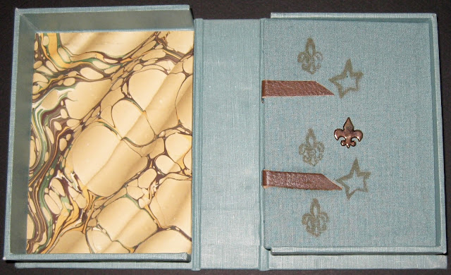 Art Craft Share: Creating a Clamshell Box