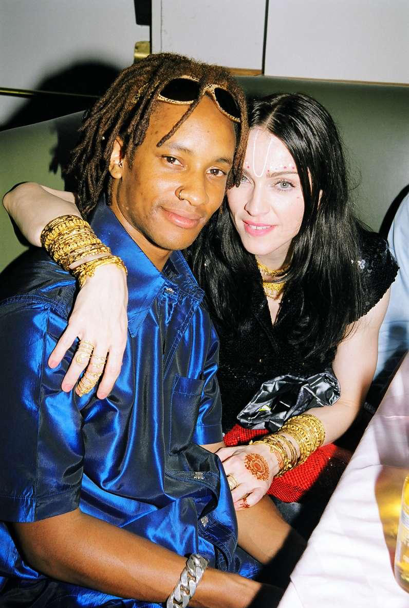 IMAGEM - MADONNA: VMA 1998, prêmios e mais prêmios.