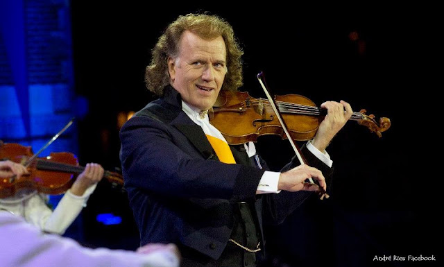 ANDRE RIEU FAN SITE THE HARMONY PARLOR: Photos of André Rieu Coronation ...