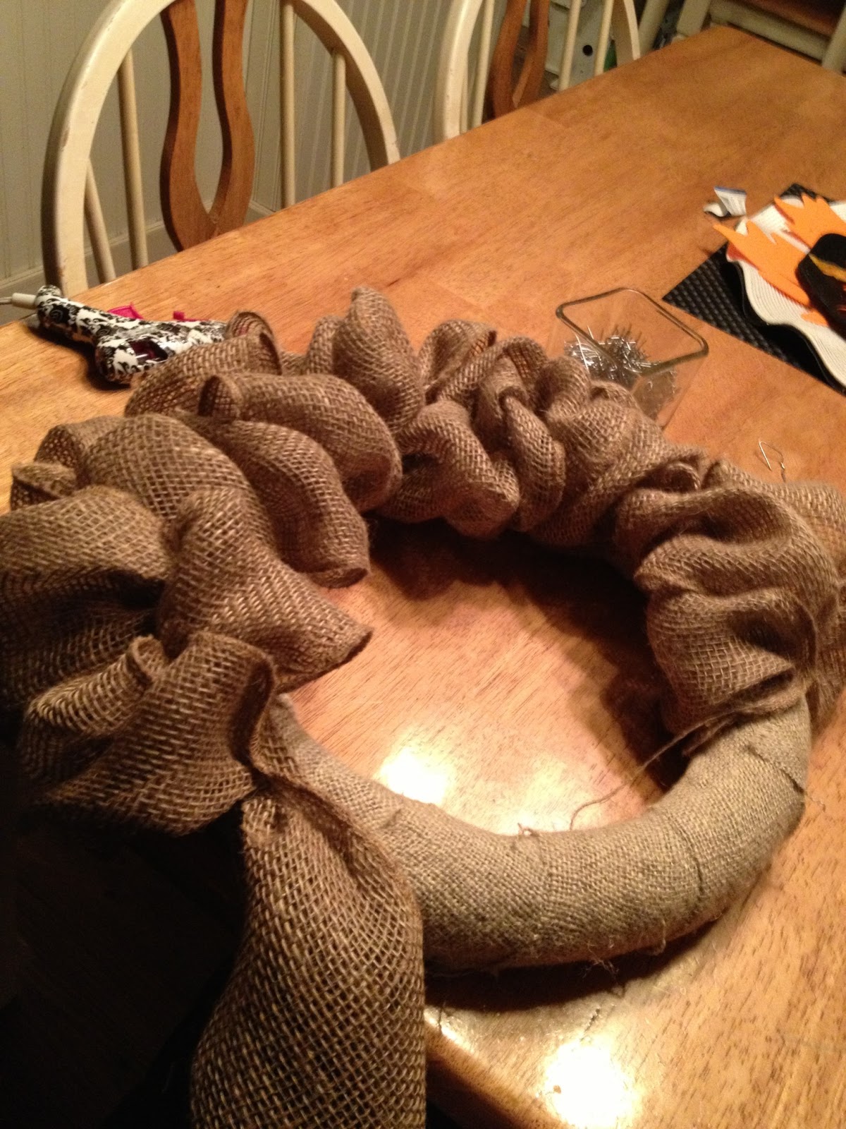 The Decorating Dork: Burlap Wreath (Tutorial)