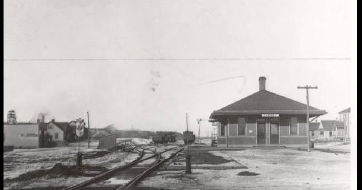 Towns and Nature: Cherry, IL: Milwaukee Depot
