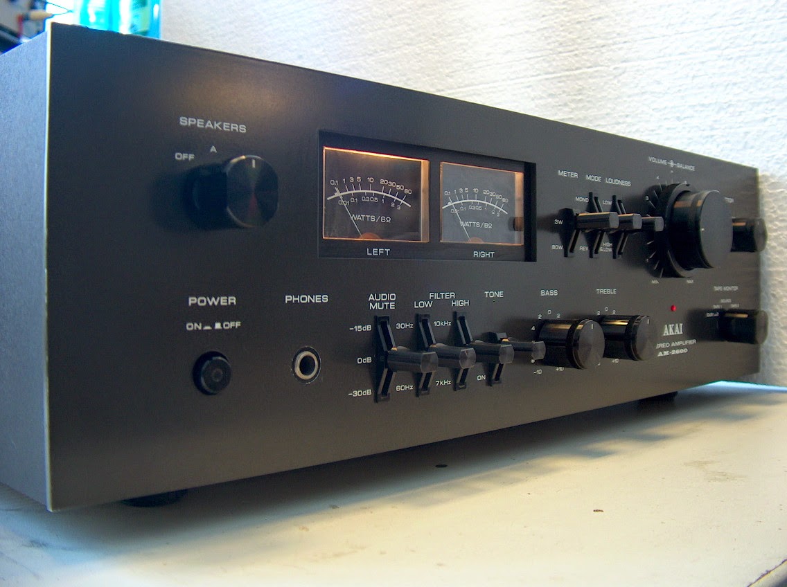 Akai AM-2600 - Integrated Amplifier | AudioBaza