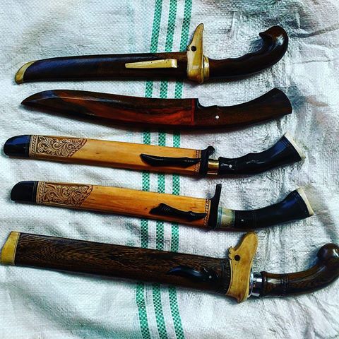 Golok ~ almunawarroh