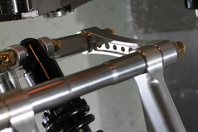 EVOLUTION CUSTOM INDUSTRIES: girder forks