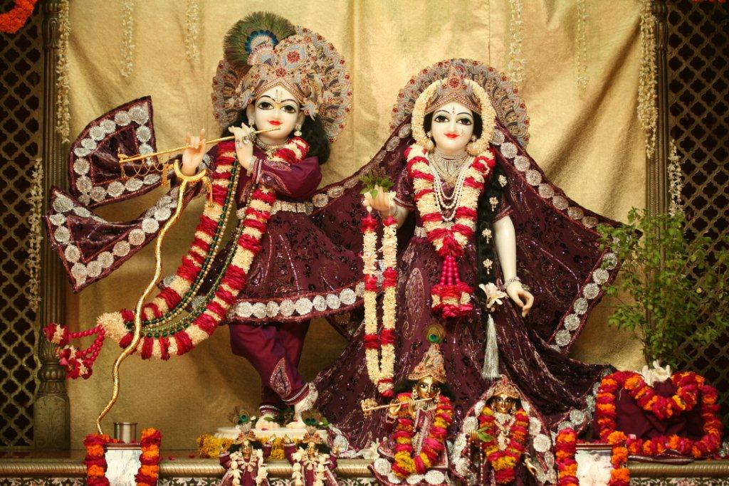 Sri Sri Radha Vrindavan Chandra Darshan as on 23/July/2013 ~ Chant Hare ...