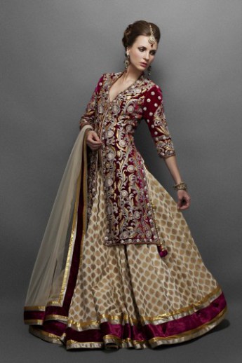 Kina Gecesi icin Dusunebileceginiz 2015 Hint Kiyafetleri