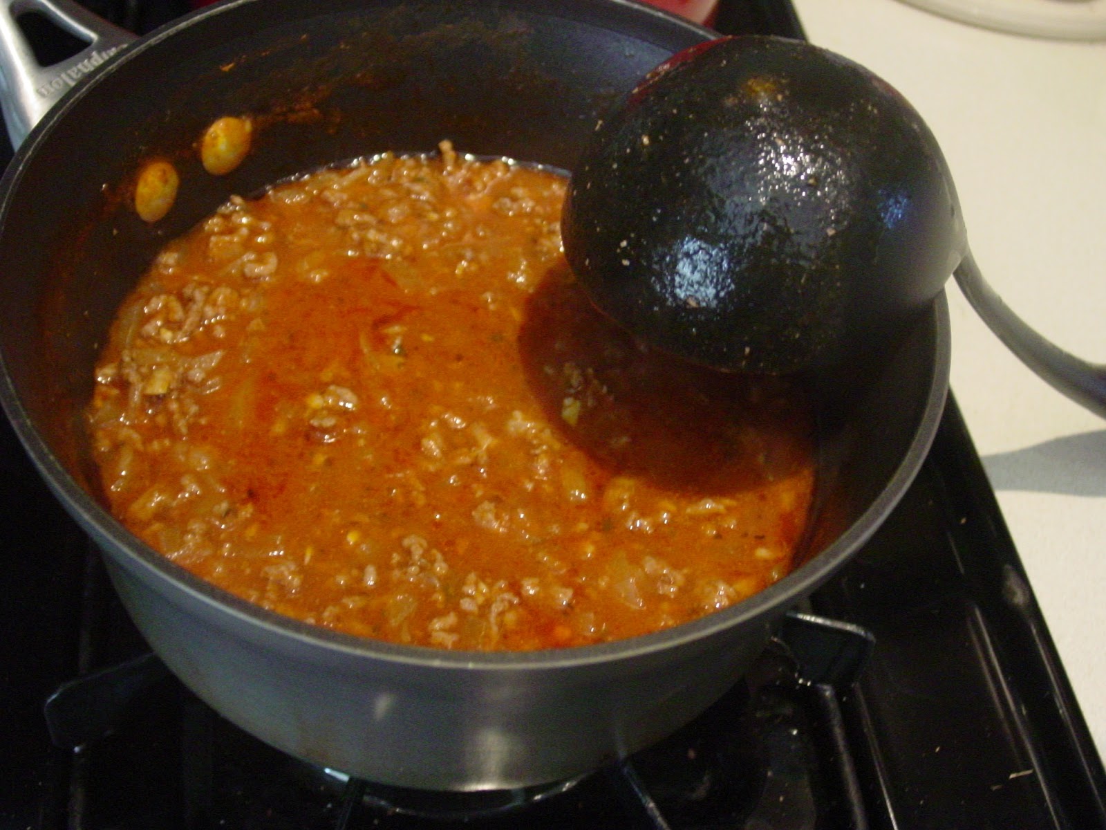 The Dirty Floor: Garlic Bolognese Ghetti
