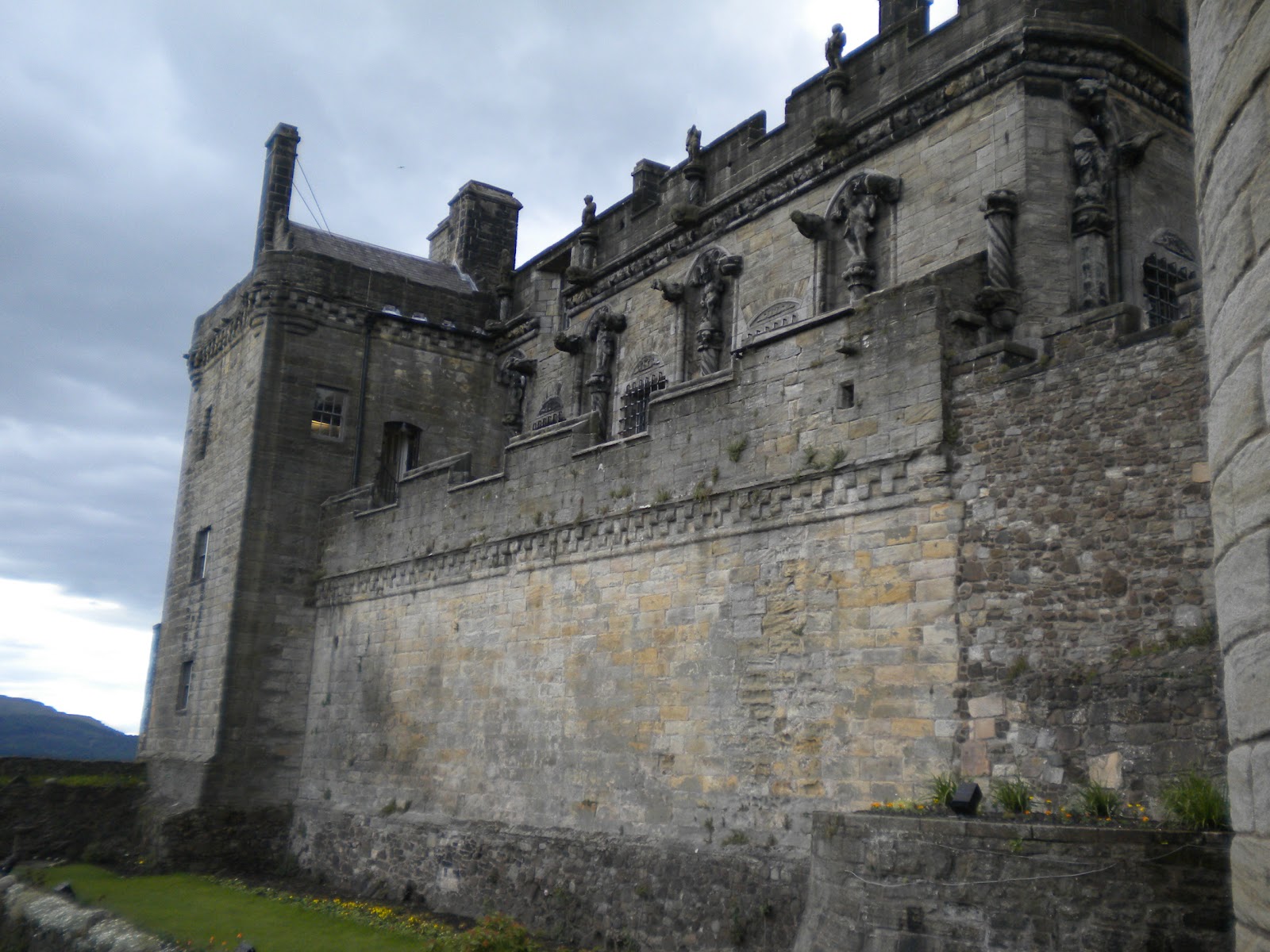 Groteskology: June 2012