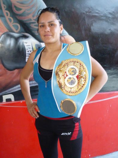 DOCE ONZAS: YAZMIN "RUSITA" RIVAS PREPARADA PARA LA DEFENSA DE SU ...