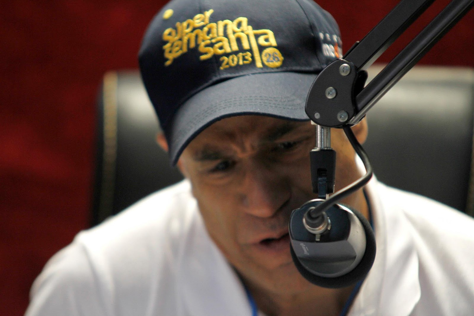 Conoce a Roberto Rodriguez voz oficial de Super Semana Santa 2015 # ...