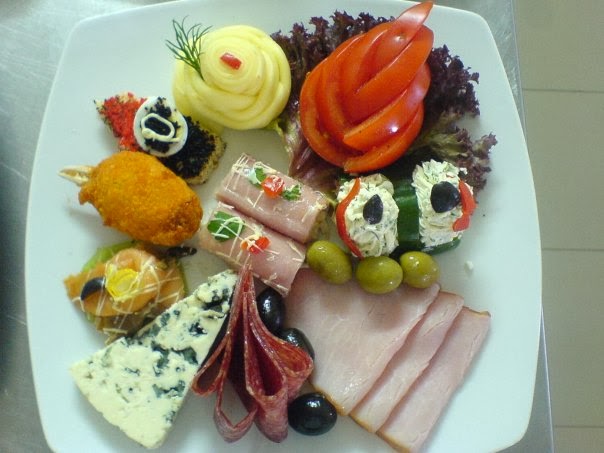 PALIVARFOAMEA: APERITIVE NUNTI 2013