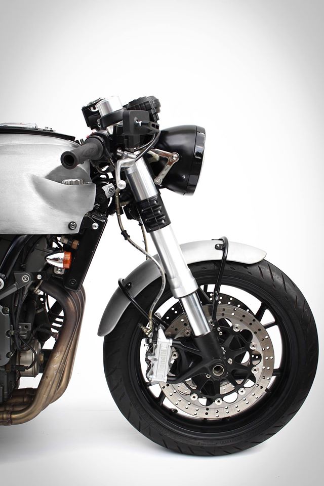 Benelli 600 CR / The Sports Custom