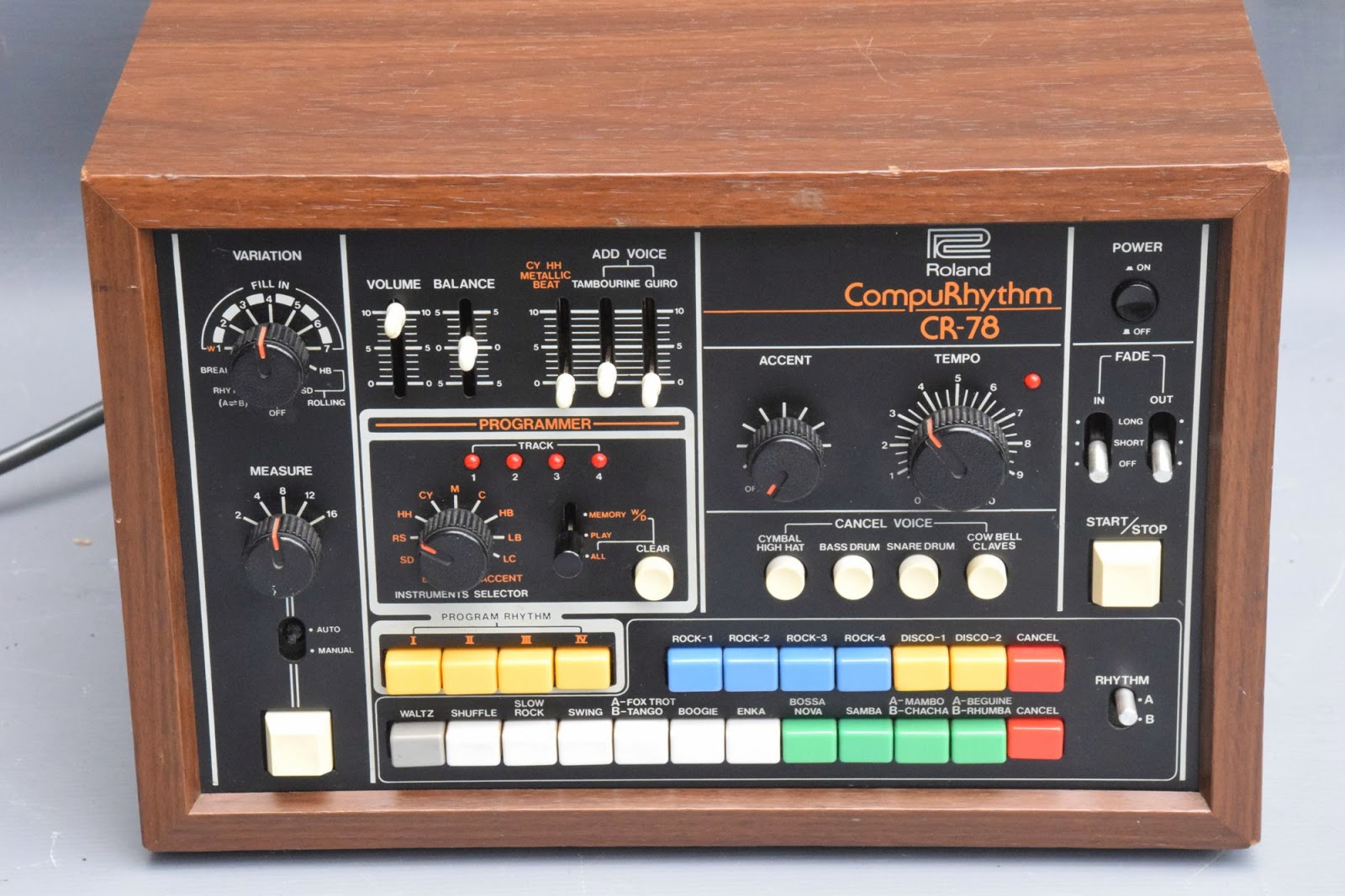 JonDent - Exploring Electronic Music: Roland CR-78