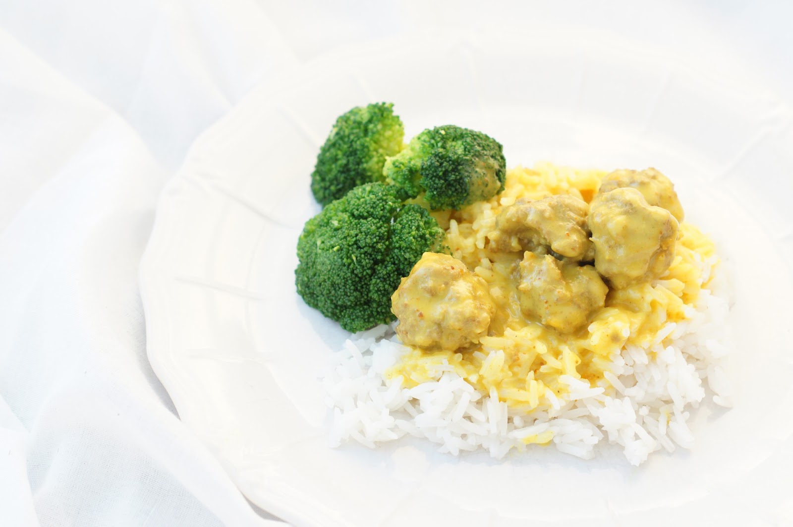 Coco & Co: Mormor-mad: Boller i Karry med oksekød