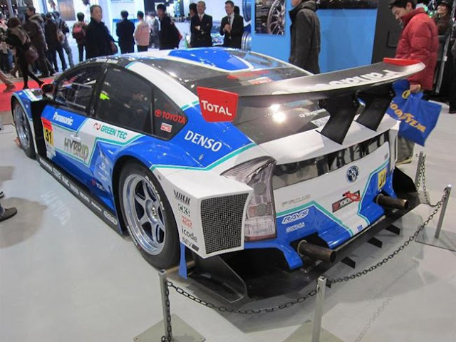 Toyota Prius GT300