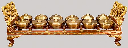 PANGERTOSAN UYON - UYON LAN GAMELAN