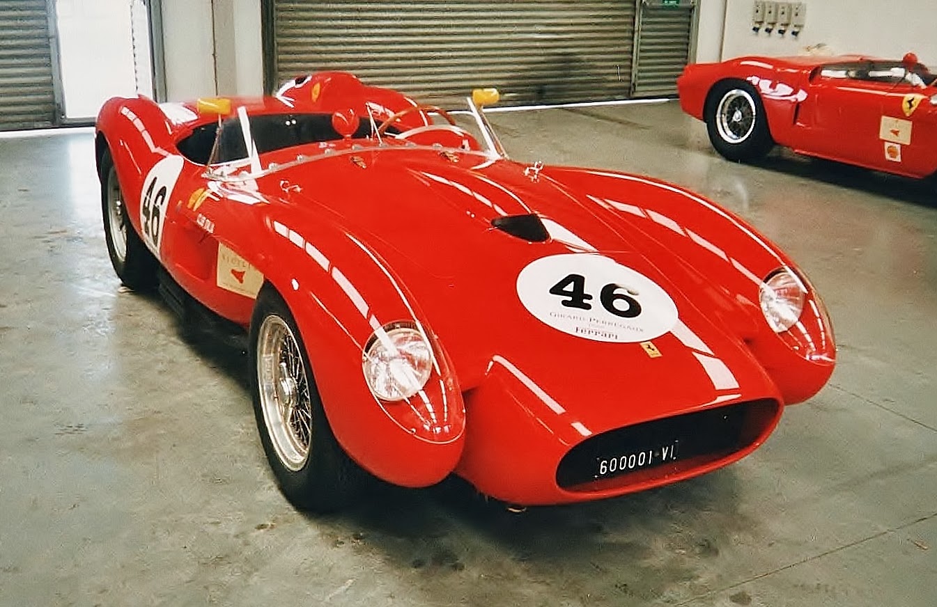 Ferraris and Other Things: Friday's Ferrari