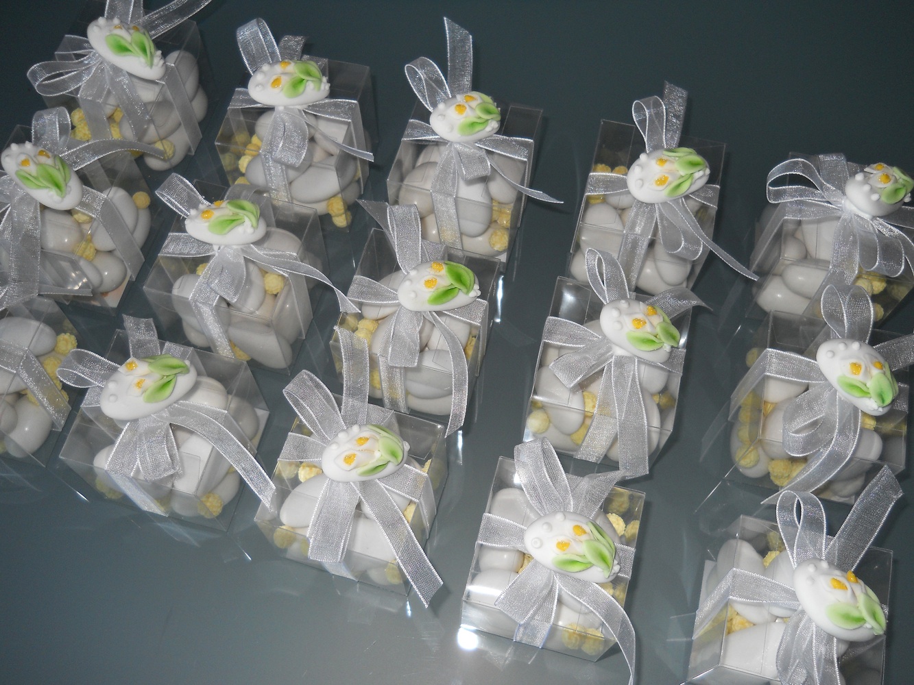 aroma di vaniglia: confetti calla per cresima