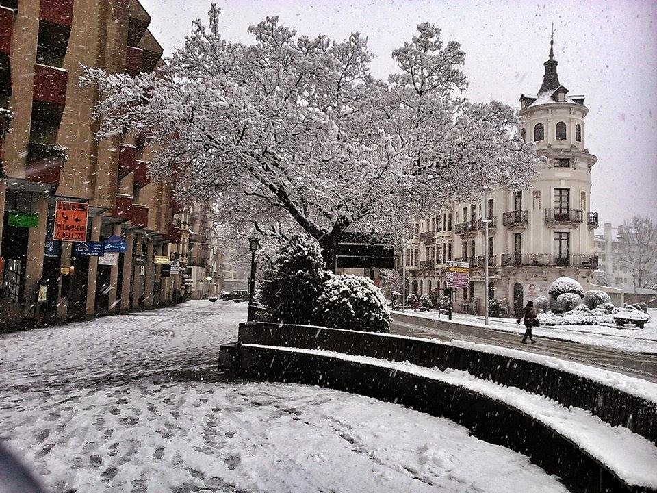 JACA "PERLA DEL PIRINEO": LA GRAN NEVADA DE JACA (FEBRERO 2015)