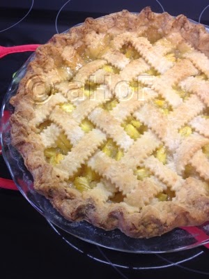 A Harmony of Flavors: Rye Bread and Pineapple Pie