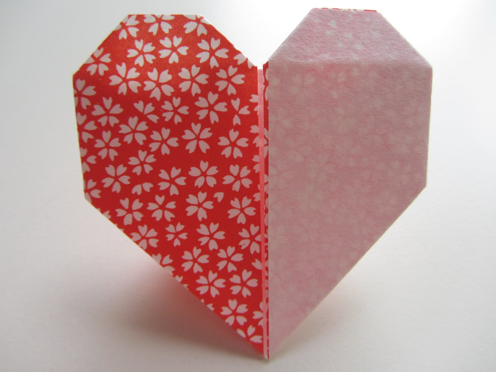 Origami-Instructions.com: Origami Two Color Heart