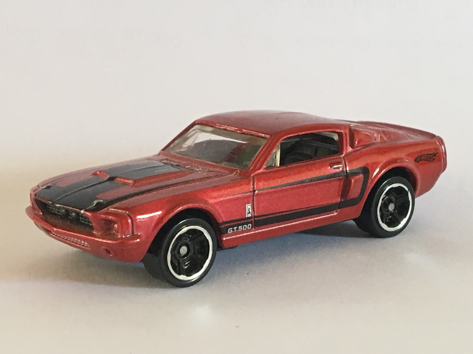 ข้อมูล 1:64 Hot Wheels 1967 Shelby GT-500