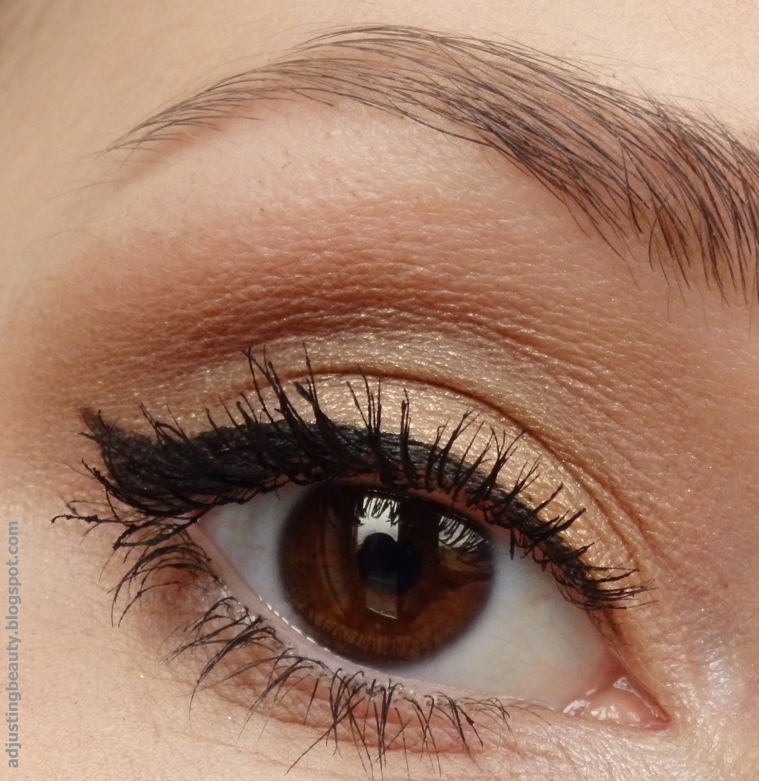 Adding color to basic eye makeup (for different eye colors) - Adjusting ...