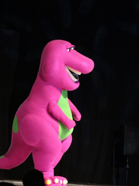 Savouring mommy moments: Aisha sees the REAL Barney (at the MamaMagic expo)