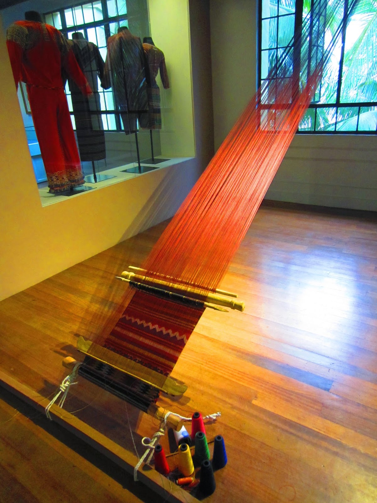 Itchy Toes Adventures: Woven from the Waves: Tausug Weaving ...