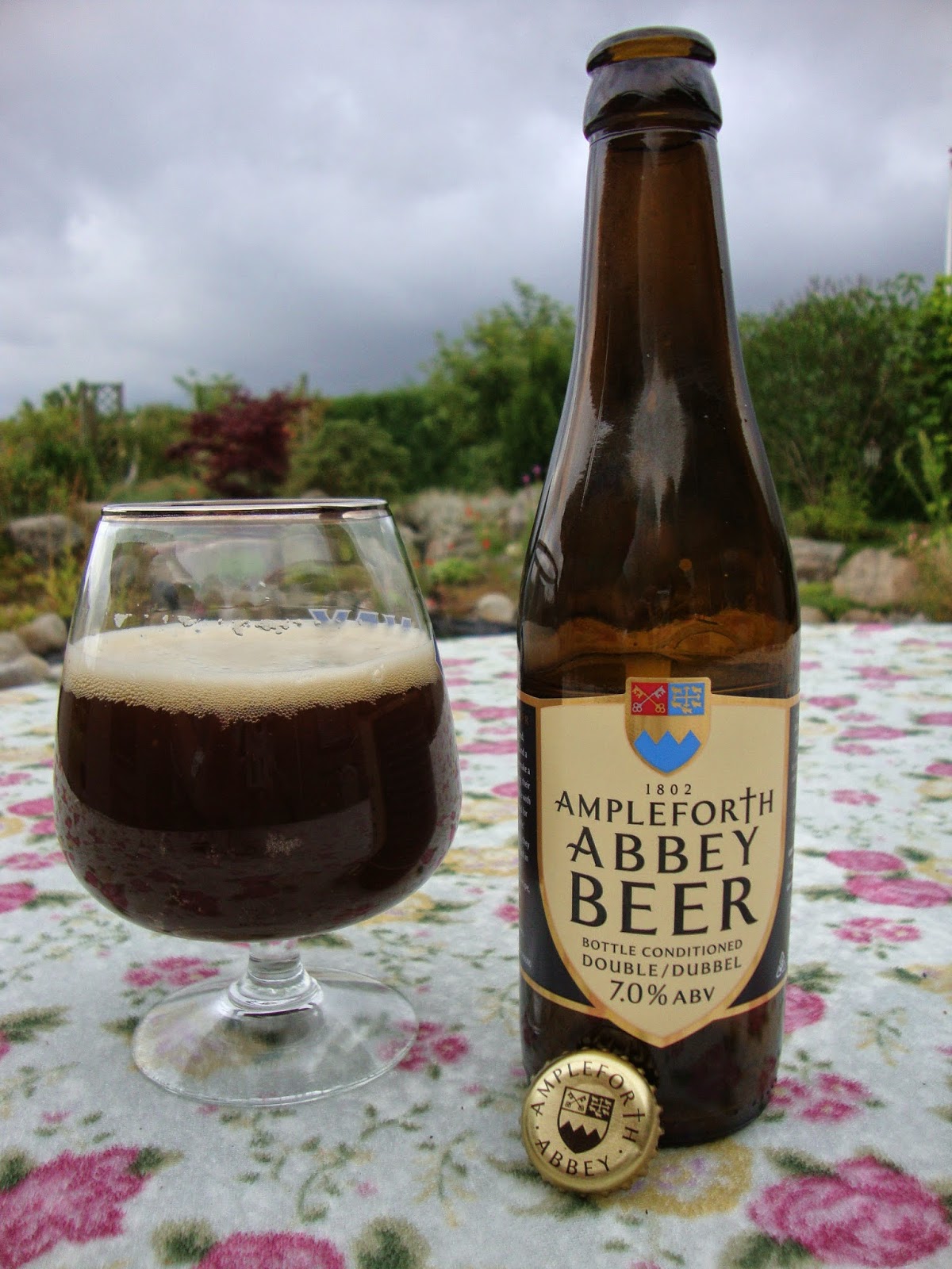 Tid til en øl: Tid til en øl - Ampleforth Abbey Beer