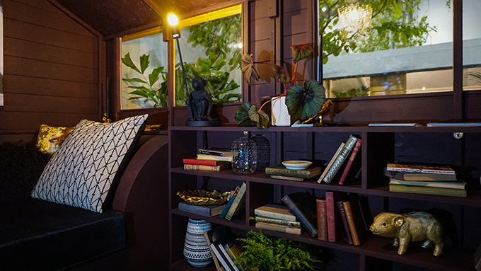 Bookshelf: Reading snug shed