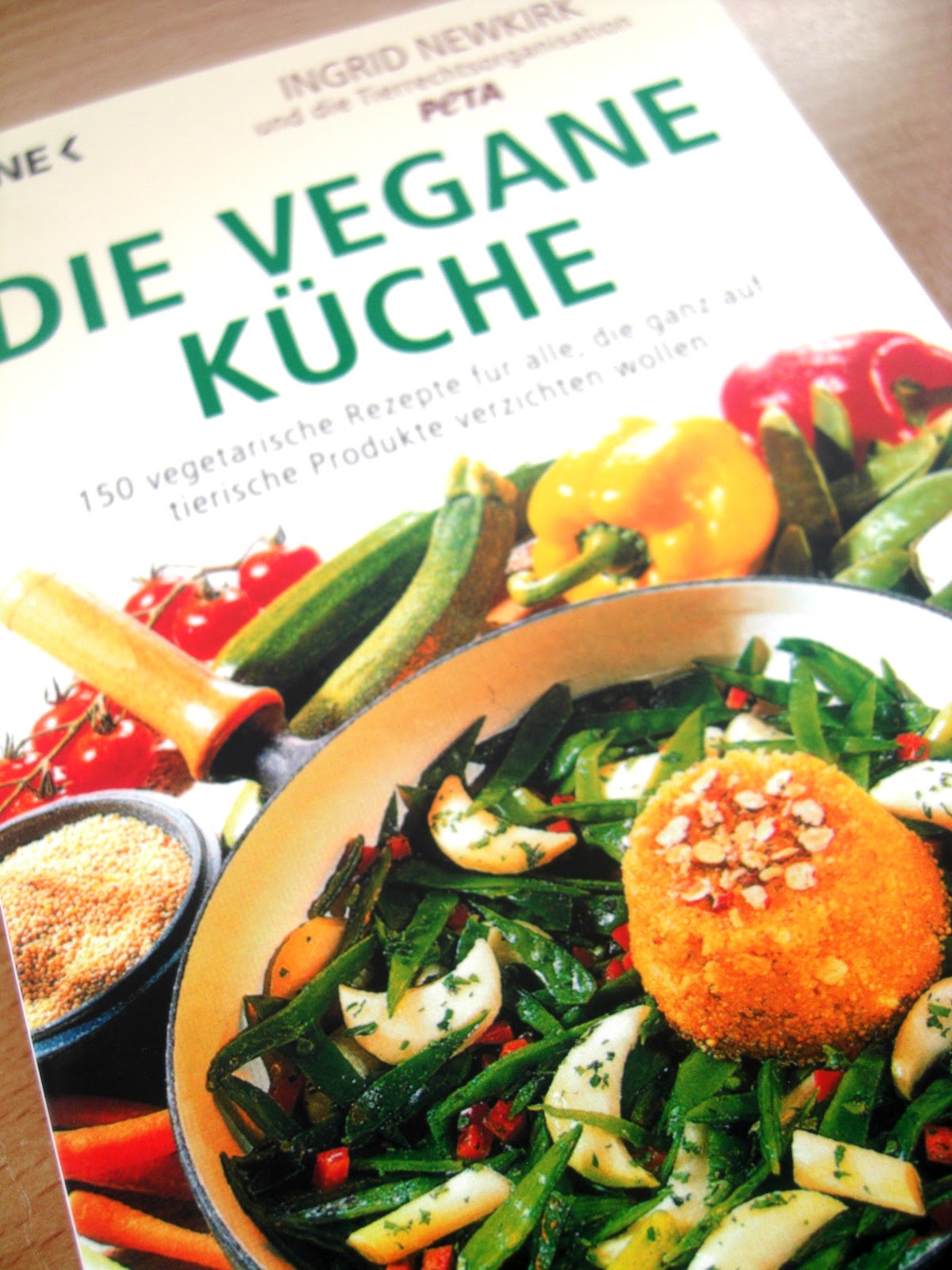 Veganine: Vegan Passport & Kochbüchersucht
