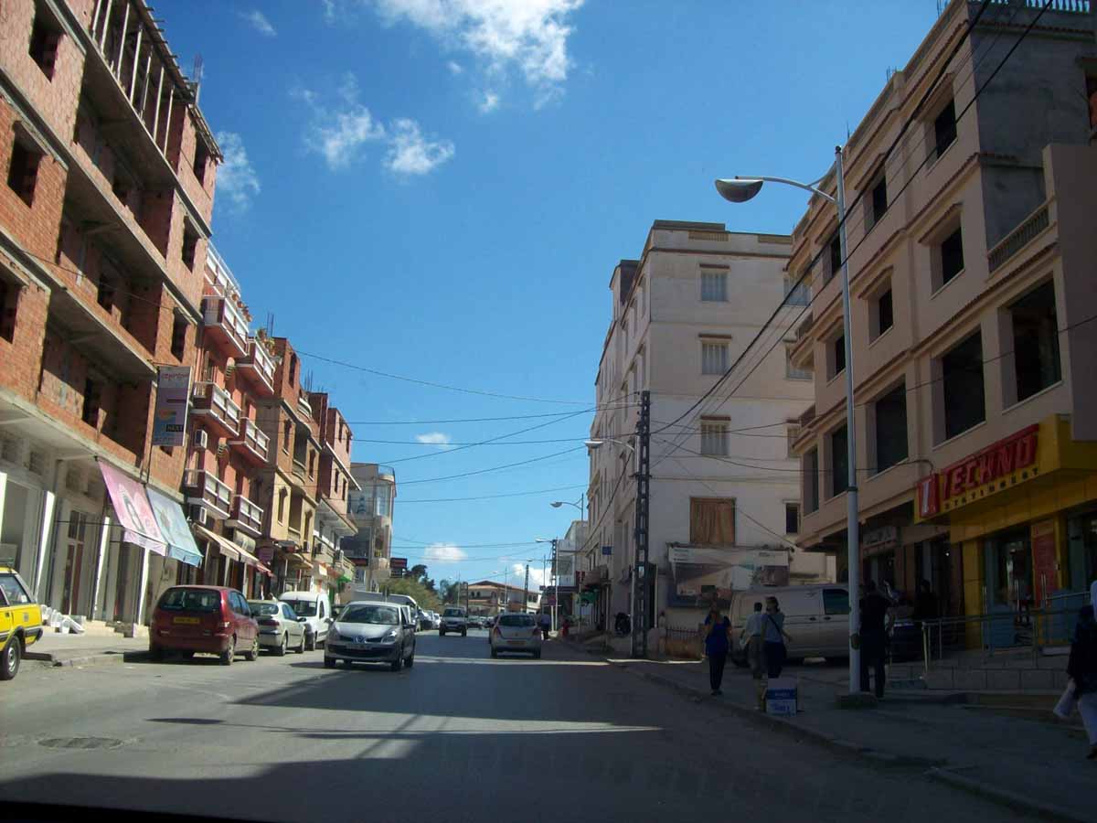 Algerie immobilier: Location Niveau de villa F5 à Hai el bina, Dely Brahim