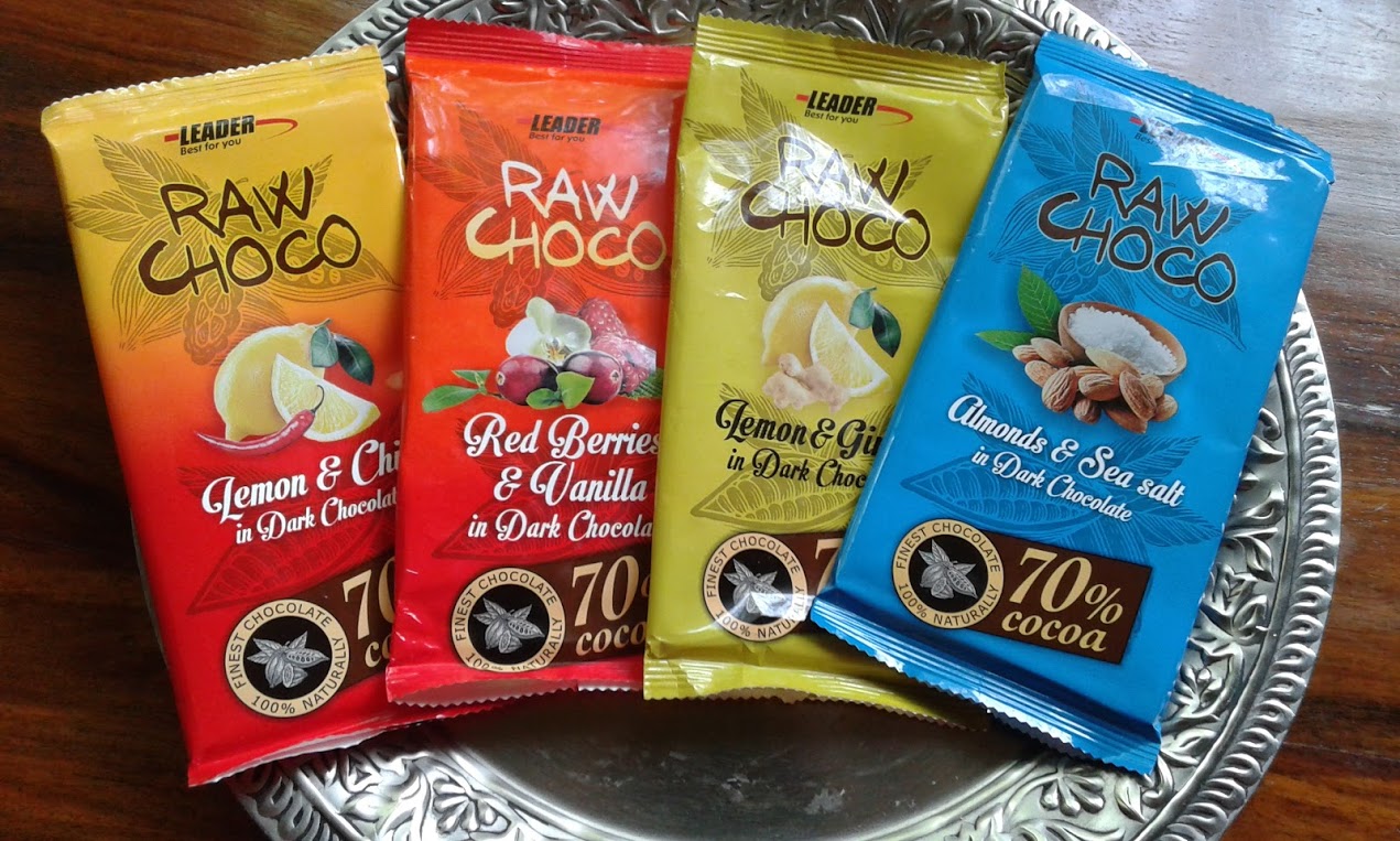 Wrestles with words: Review: Leader Raw Choco Bars
