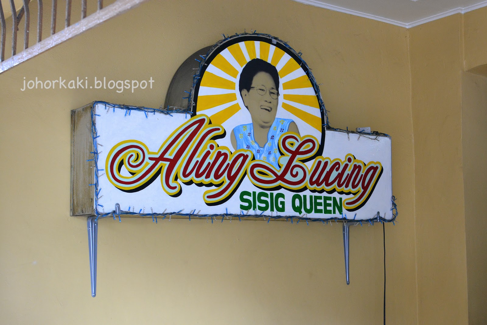 Aling Lucing Sisig in Angeles Pampanga Philippines |Tony Johor Kaki ...
