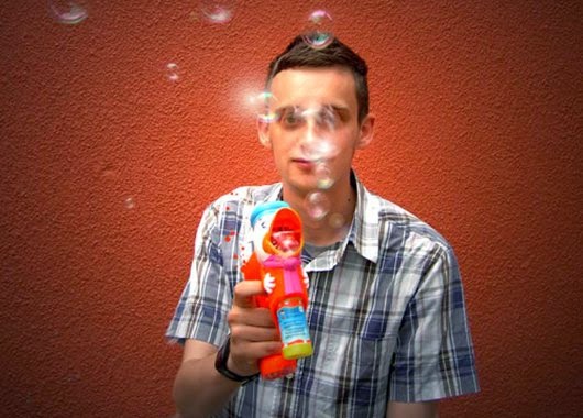 Lone y sus dos tracks adicionales de la edición japonesa de Reality Testing