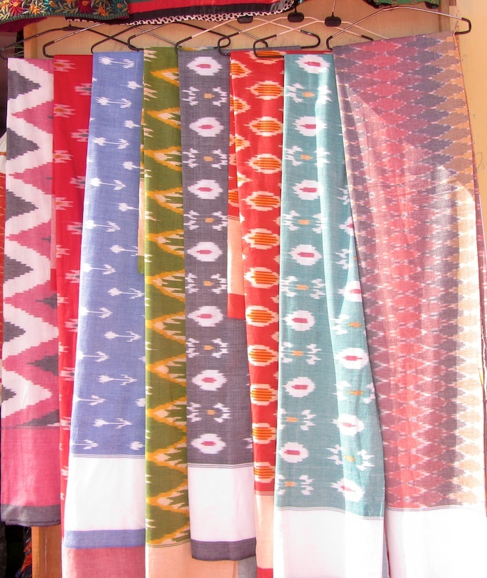 The Indian Wedding Blog: Wear a Traditional Indian Weave for your Wedding