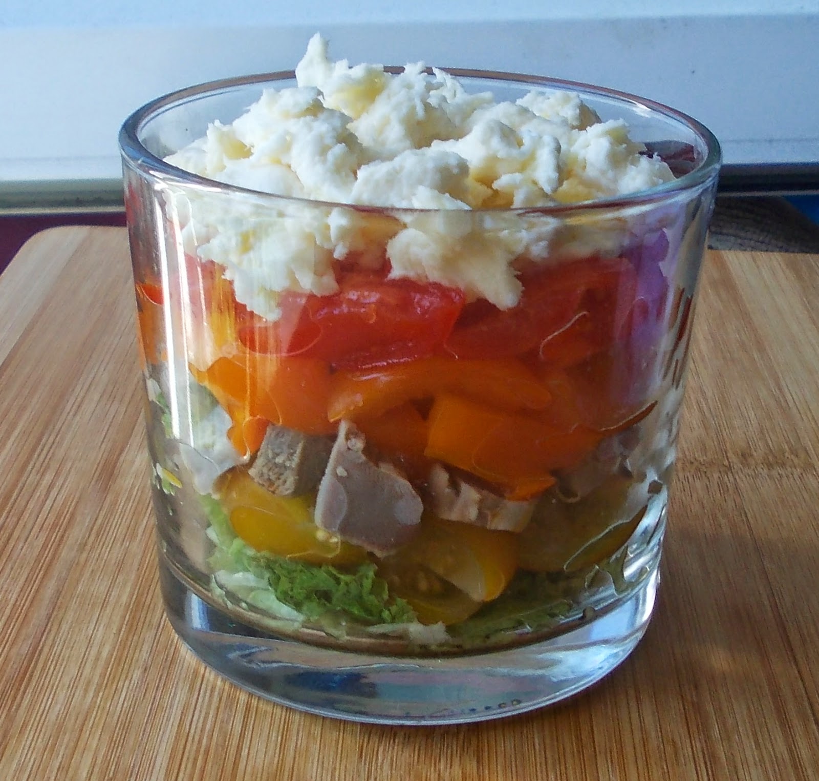 Coltul Cameliei: 3 salate perfecte pentru vara