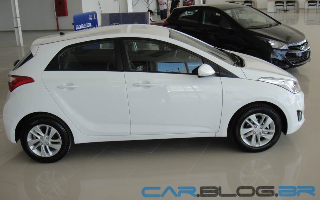 HB20 Premium Branco Polar - fotos, preço e especificações