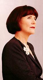 Ollie + Bess: CNN's Style with Elsa Klensch