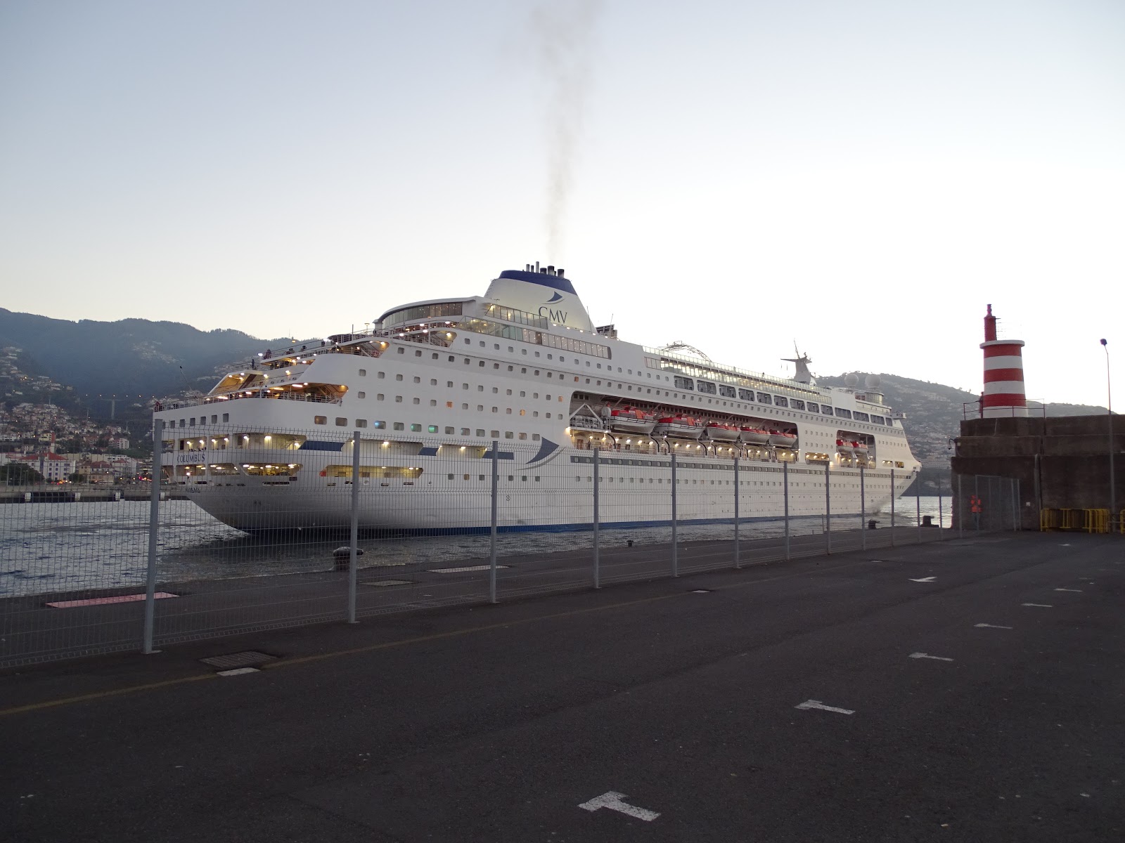 Sergio@Cruises: Estreia do navio Mv Columbus no Funchal