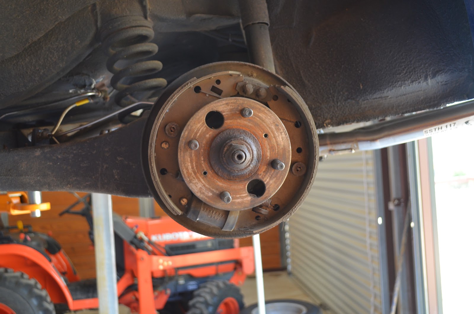 Triumph Stag Project: Rear Drum Brakes