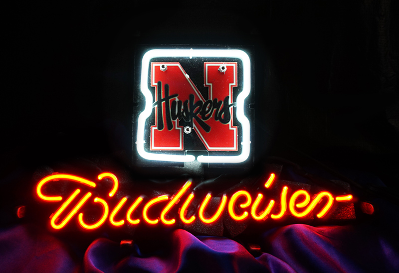 Wiki Neon Sign Blog: NCAA NEBRASKA HUSKERS BUDWEISER BEER BAR CLUB NEON ...