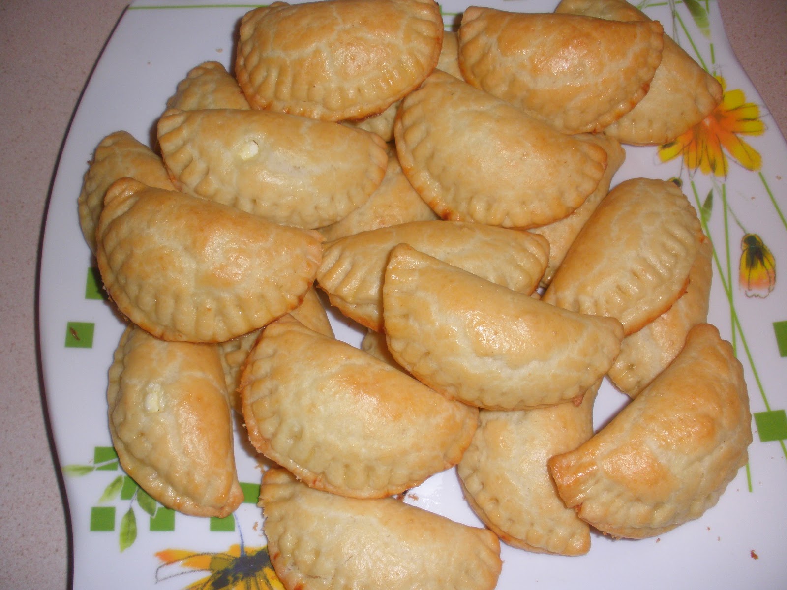 Come to cook: Τυροπιτακια με ζυμη κουρου